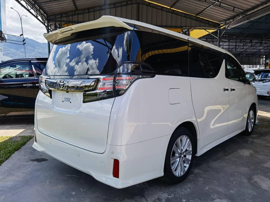 Toyota Vellfire Golden Eye #4064 - TPC RECON CARS