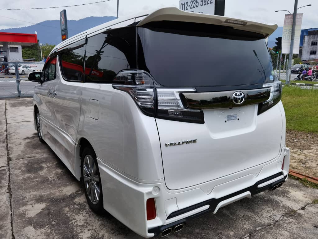 Toyota Vellfire Golden Eye #4522 - TPC RECON CARS