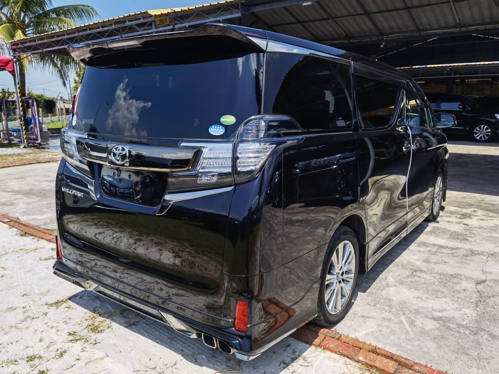 Toyota Vellfire Golden Eye #3636 - TPC RECON CARS