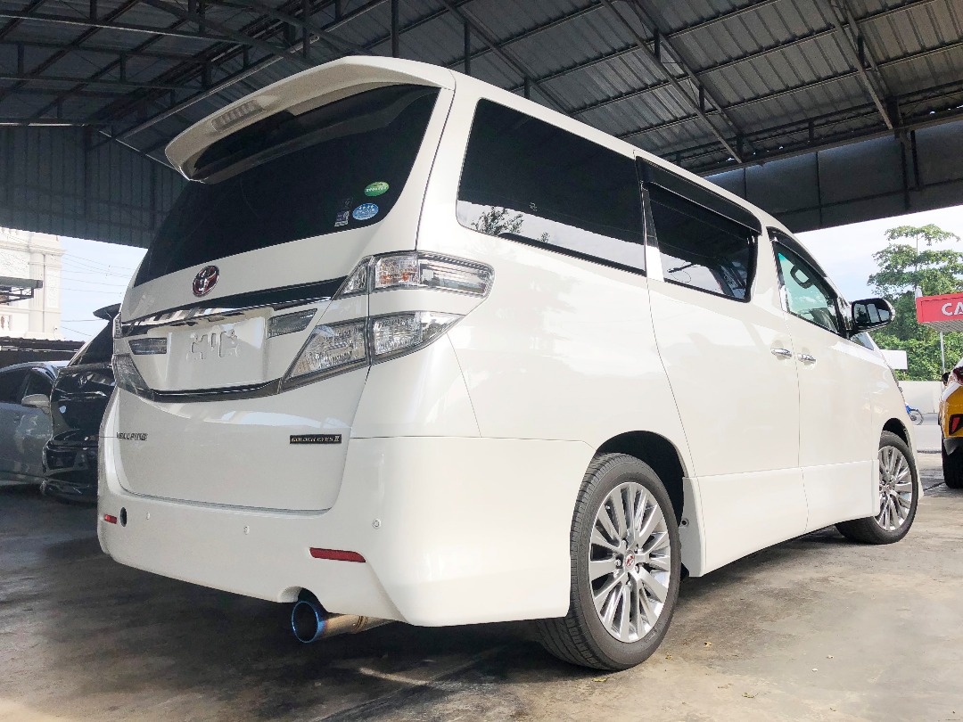 Toyota Vellfire Golden Eye #1153 - TPC RECON CARS