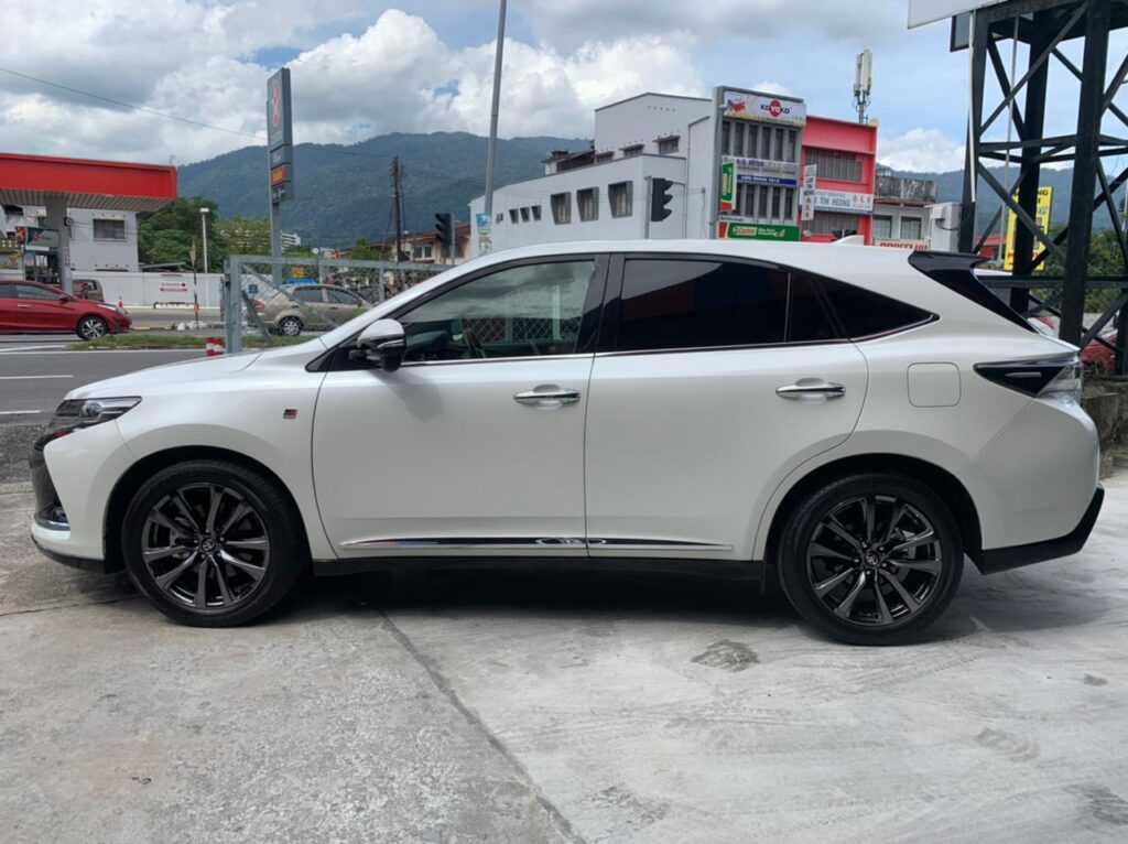 TOYOTA HARRIER GR SPORT 4WD 2.0 TURBO 2018 #3746 - TPC RECON CARS