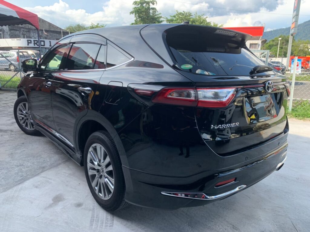 2018 TOYOTA HARRIER PREMIUM 2.0 #5188 - TPC RECON CARS