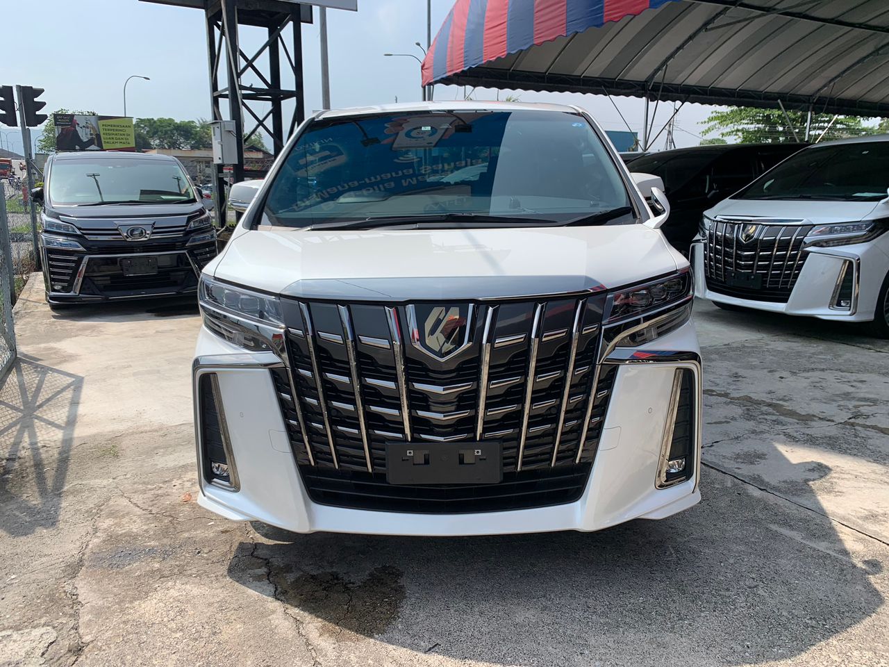 Toyota Alphard 2.5 S Type Gold 2020 #0865 - TAIPING PREMIER CARS